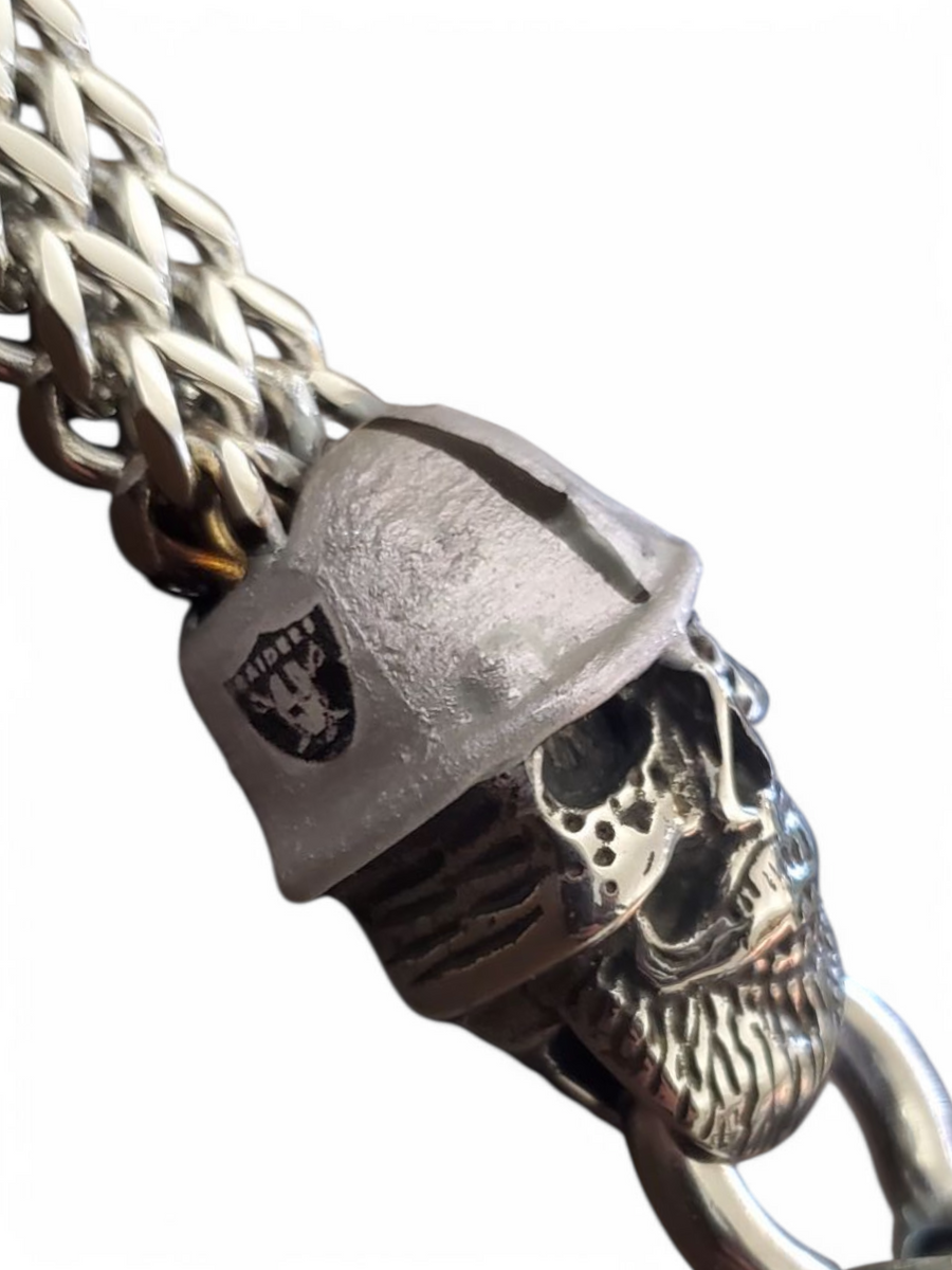 The Raiders Fan Glove Clip – Paracordclips LLC